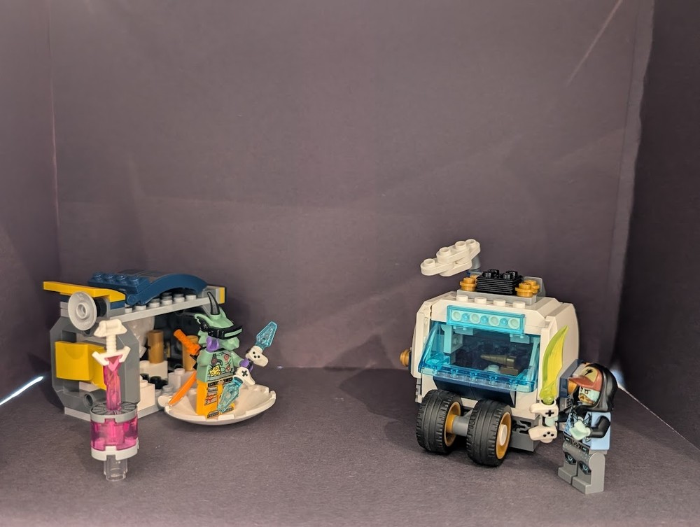 LEGO MOC Speedway 5,000,000,000 race car and Unigami's secret cargo ...