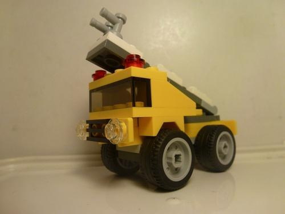 LEGO MOC 30283 Fire Truck by perbonde | Rebrickable - Build with LEGO