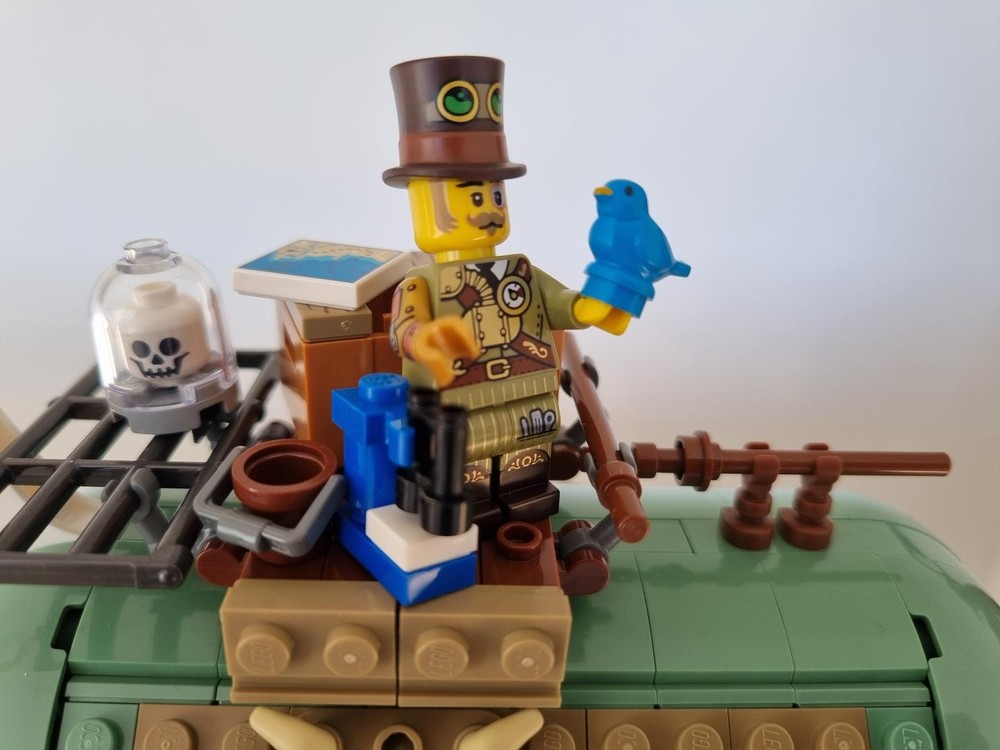 LEGO MOC-252007 Expedition Blimp by fabiotomas | Rebrickable - Build ...