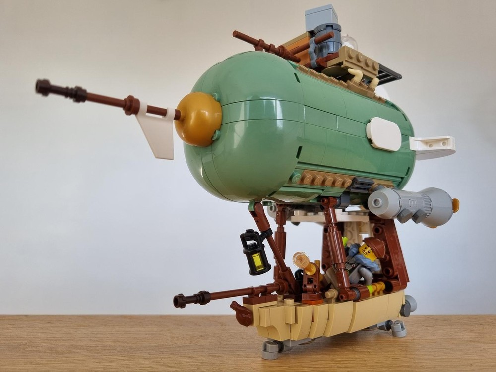 LEGO MOC-252007 Expedition Blimp by fabiotomas | Rebrickable - Build ...