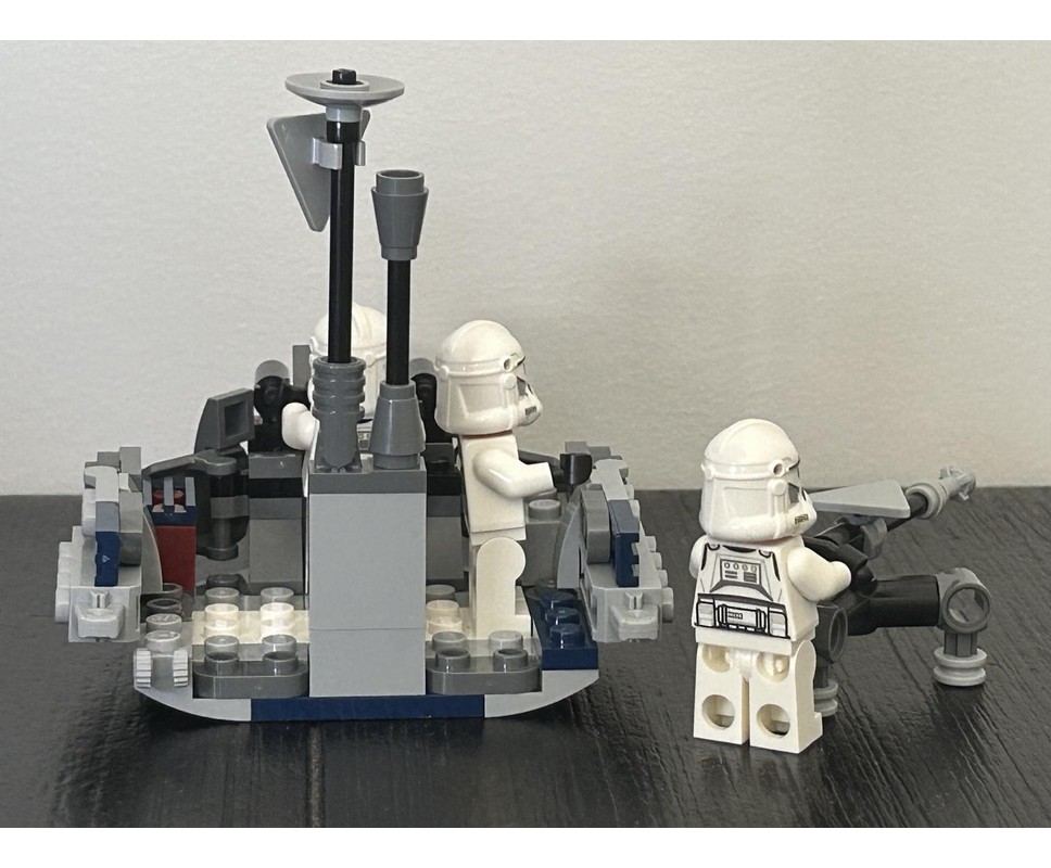 LEGO MOC-252084 Clone Command Station (ALT build of clones vs droids ...