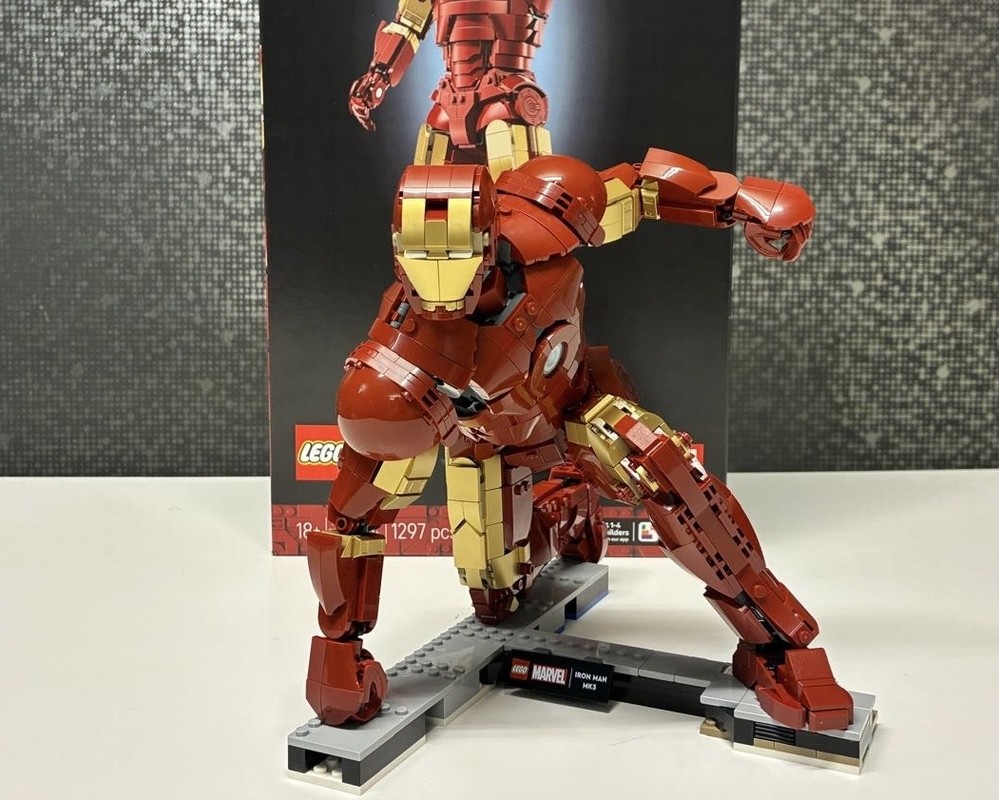 LEGO MOC-252349 Iron Man Mark 3 (76344) – Superhero Landing Alt Build ...