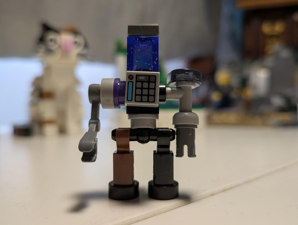 LEGO MOC-253147 Jeffery the robot by LifeOnMars465 Productions ...