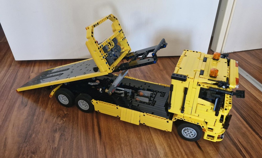LEGO MOC-253218 Mercedes-Benz Arocs - Rollback Low Truck - full RC by ...