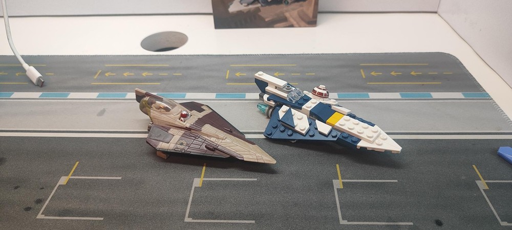 LEGO MOC-253428 Plo Koon's Starfighter alternative build by HoTingV5 ...