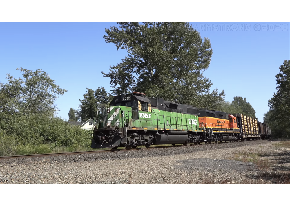 LEGO MOC-253480 BNSF 2092 GP38-2 diesel locomotive motorized train by ...