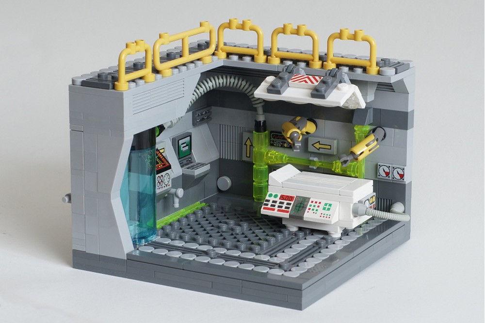 LEGO MOC Alien Captured by Mestari | Rebrickable - Build with LEGO