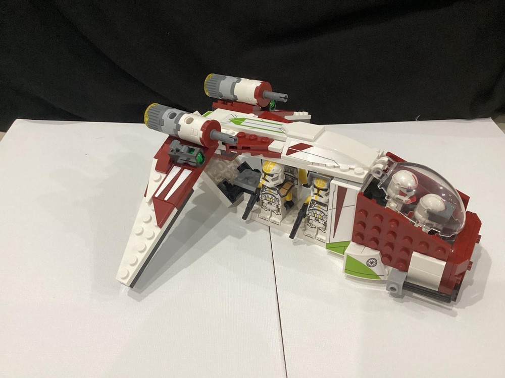 LEGO MOC-258059 Republic Gunship with side build by Clone_FIGURE ...