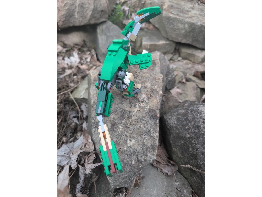 LEGO MOC-258202 Paleo accurate Utahraptor (Arnold) by monsterzero ...