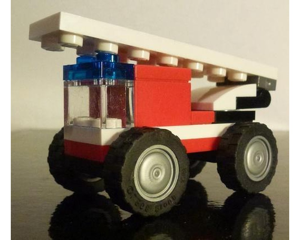 LEGO MOC-2584 Turntable ladder/Fire Truck (Creator 2015) | Rebrickable ...