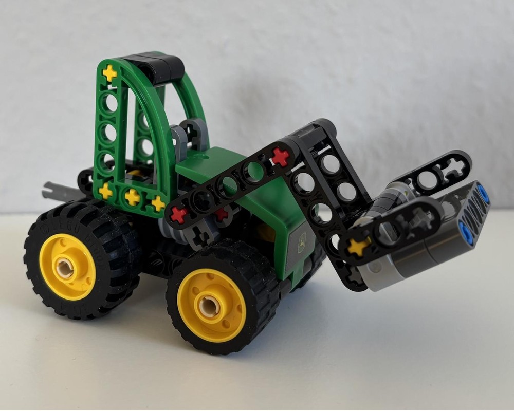 LEGO MOC-261922 42218 Tractor with Front Loader by Sitechnic ...