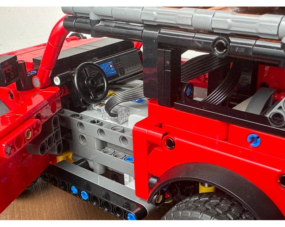 LEGO MOC-262825 42213 Motorized Ford Bronco SUV (Powered Up / Control+ ...