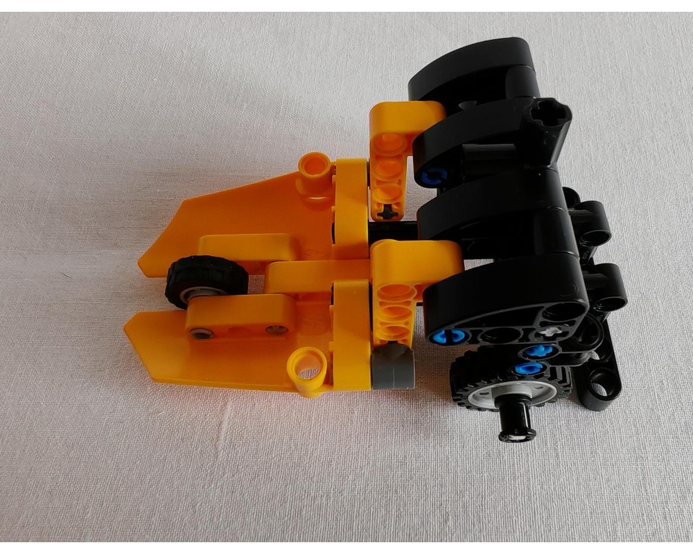 LEGO MOC-264288 Asphalt Paver 412502 Alternate Build by ErikGS ...
