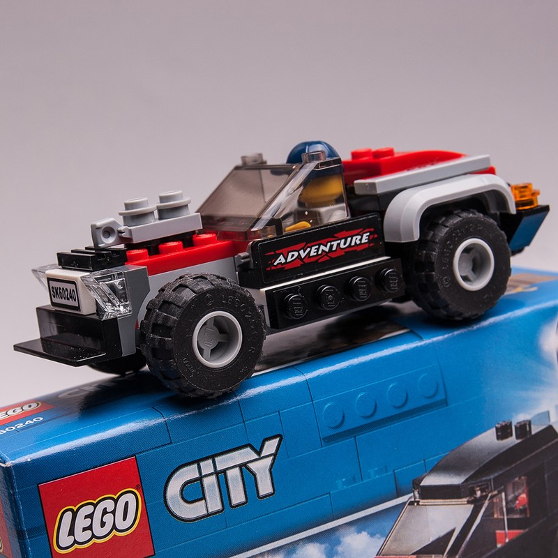 LEGO MOC 60240 HotRod by Keep On Bricking | Rebrickable - Build with LEGO