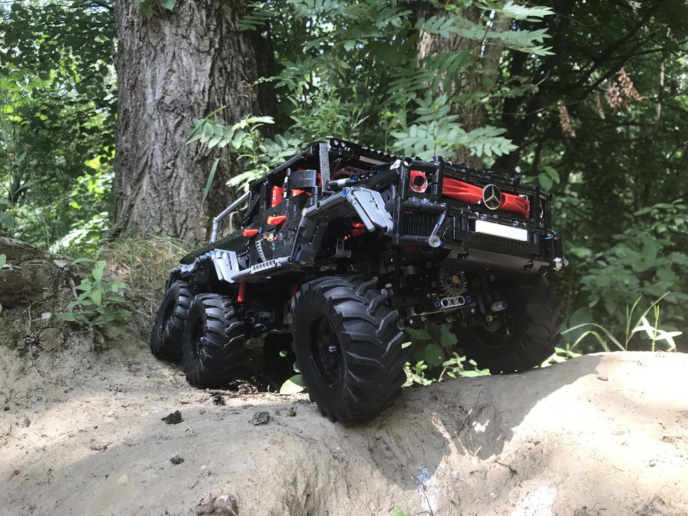 LEGO MOC Mercedes-Benz G-classe 6x6 by OleJka | Rebrickable - Build ...
