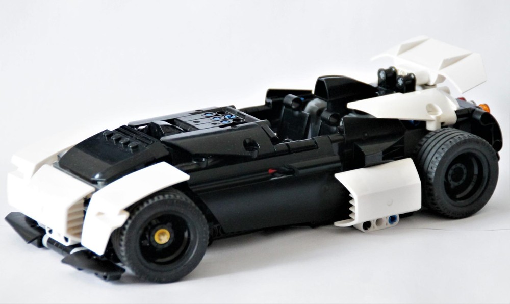 Lego Moc Futuristic Roadster Predator By Theoderic Rebrickable