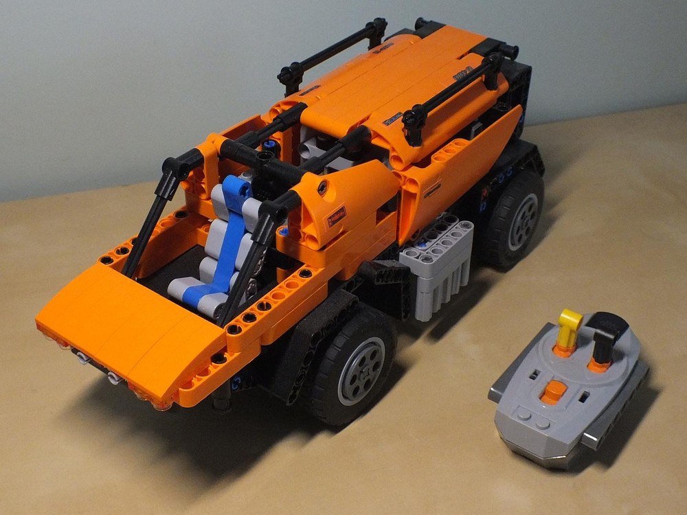 LEGO MOC Land Raider by Snospar | Rebrickable - Build with LEGO