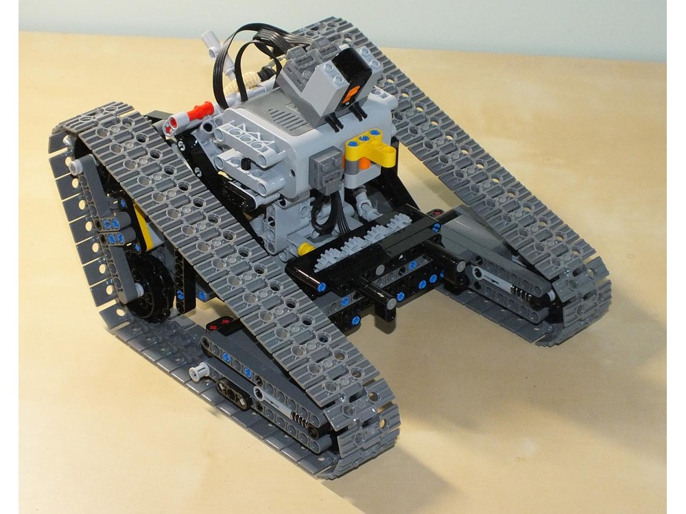LEGO MOC Killdozer by Snospar | Rebrickable - Build with LEGO