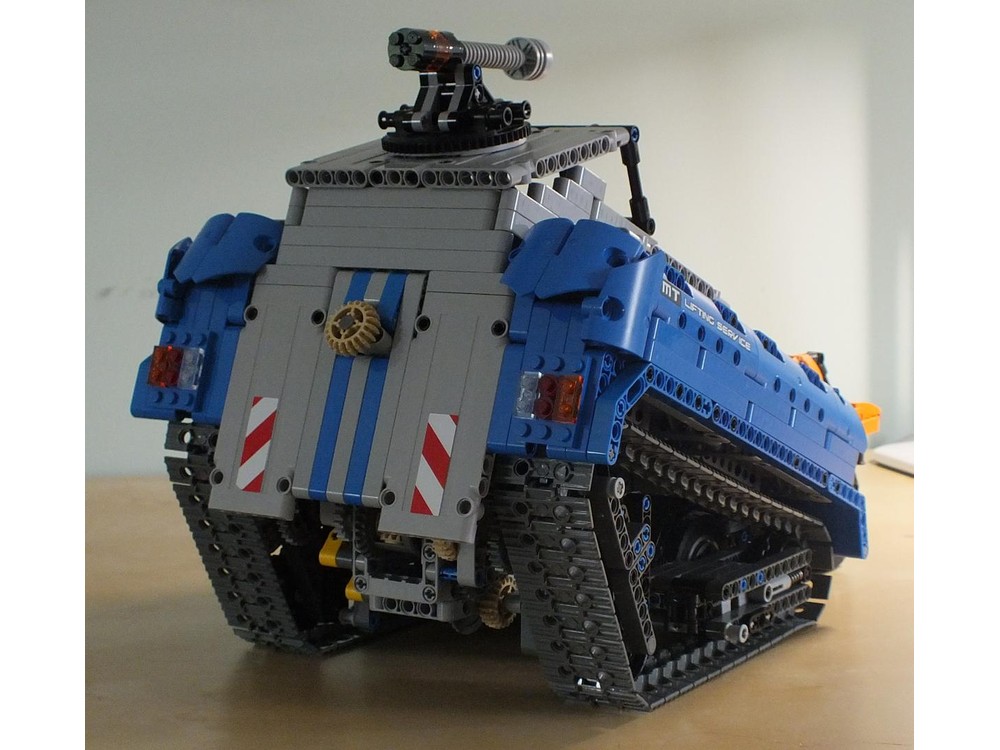 LEGO MOC Killdozer by Snospar | Rebrickable - Build with LEGO