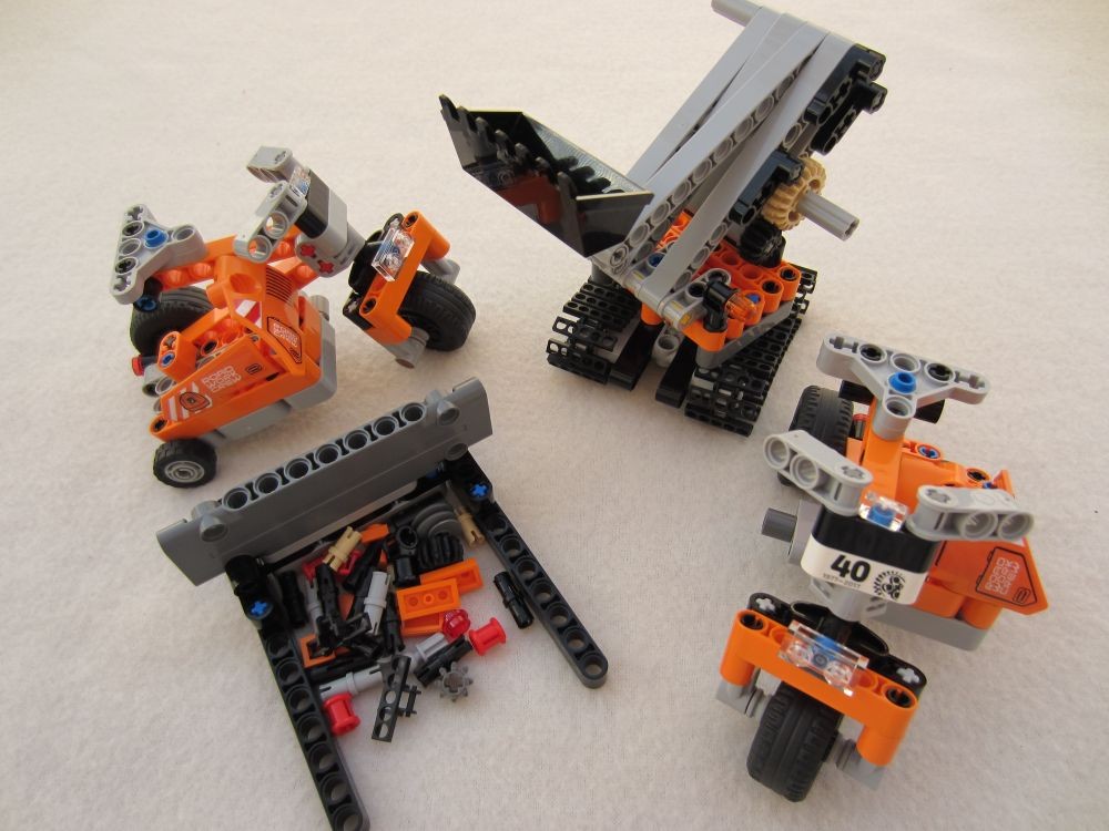 LEGO MOC 42060 Motorcycles with sidecars by thekitchenscientist | Rebrickable - Build with LEGO