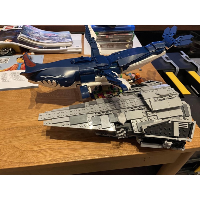 LEGO MOC-29851 Raider Class Corvette by Yunoh | Rebrickable - Build ...