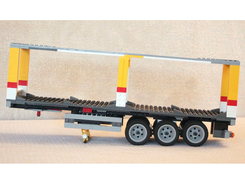 LEGO MOC Semi Truck with Trailer by fgee | Rebrickable - Build with LEGO