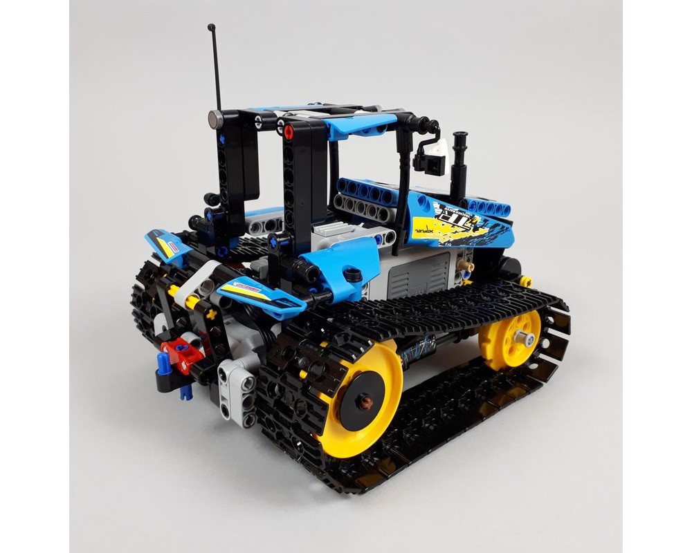 LEGO MOC 42095 Tracked Tractor by M_longer | Rebrickable - Build with LEGO