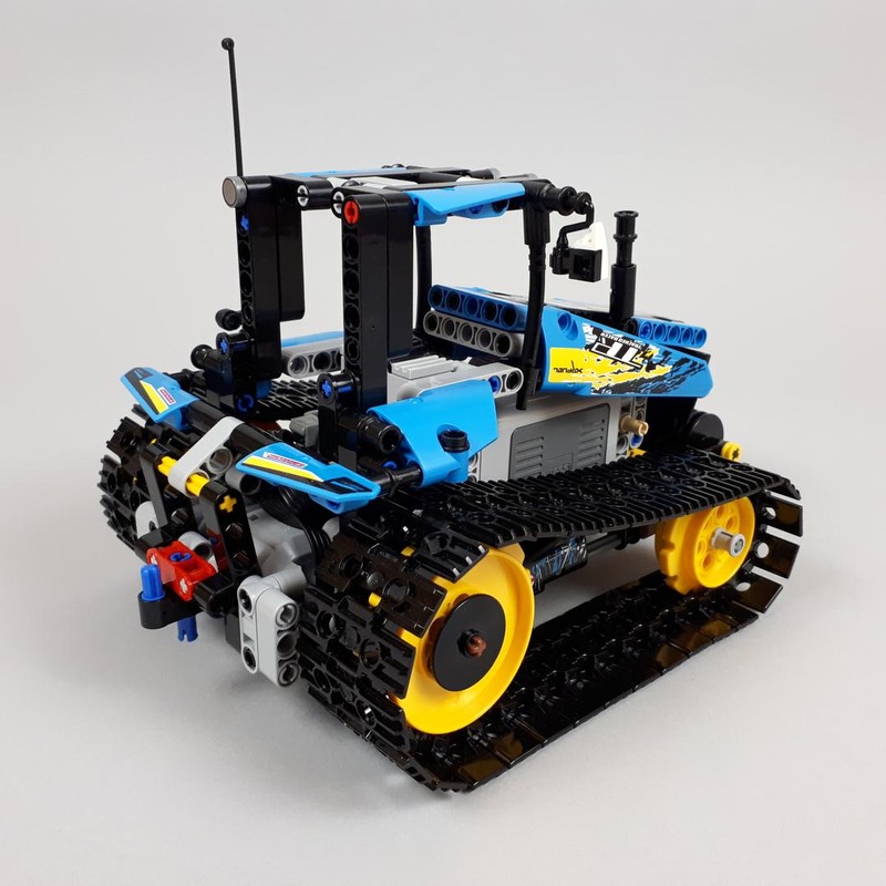 LEGO MOC 42095 Tracked Tractor by M_longer | Rebrickable - Build with LEGO