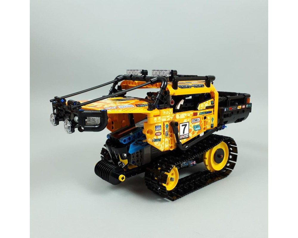 LEGO MOC 42095 Tracked Tractor by M_longer | Rebrickable - Build with LEGO