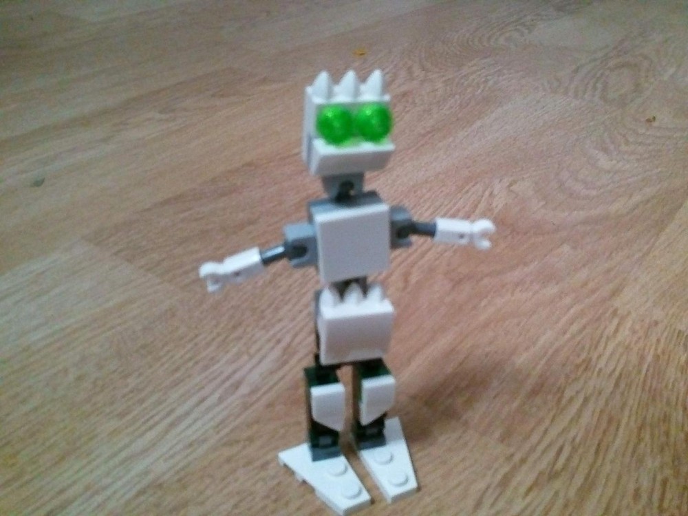 LEGO MOC mini white robot by mic8per | Rebrickable - Build with LEGO