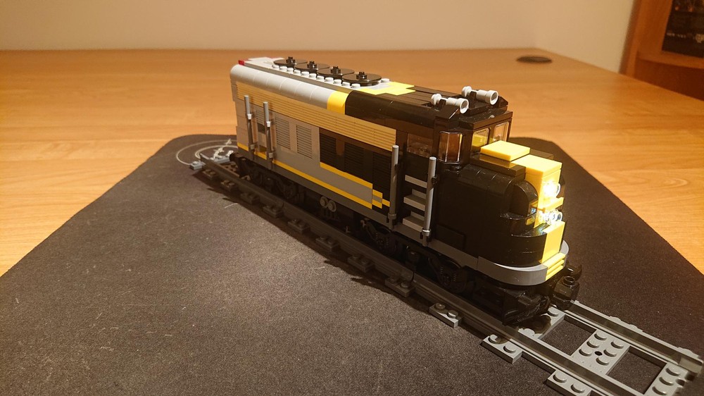 LEGO MOC Santa Fe Train - Black and Yellow by Gemiini | Rebrickable ...