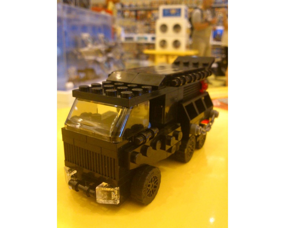 LEGO MOC Black Van by Berth | Rebrickable - Build with LEGO