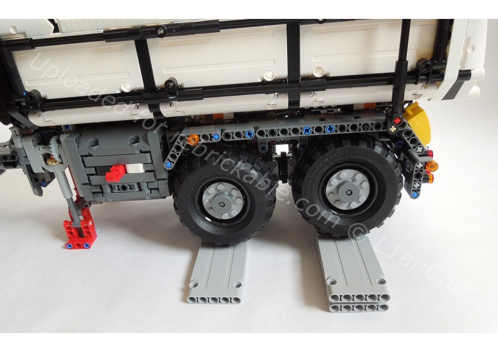 LEGO MOC Claas Xerion Tipper Trailer White by l1anchu | Rebrickable ...
