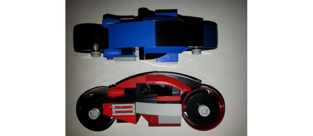 LEGO MOC Lightcycle Battle by GlitchReboot | Rebrickable - Build with LEGO