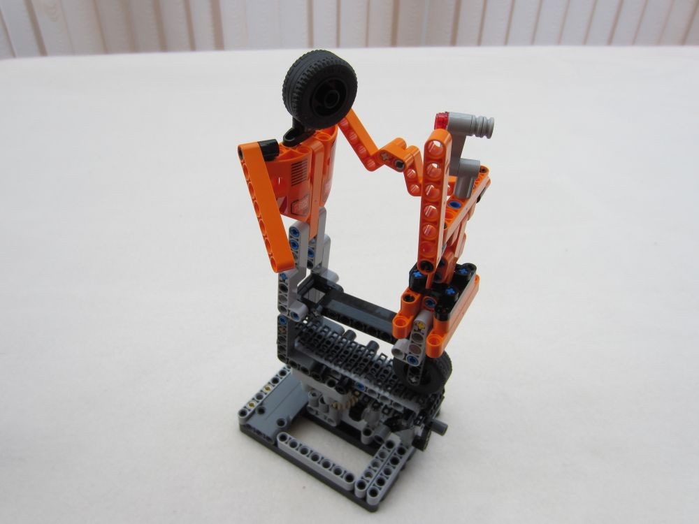 LEGO MOC 42060 Swingin Robots by thekitchenscientist | Rebrickable - Build with LEGO