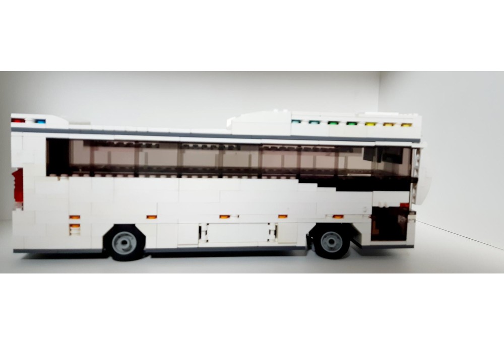 LEGO MOC City Tour Bus by studsandtubes | Rebrickable - Build with LEGO