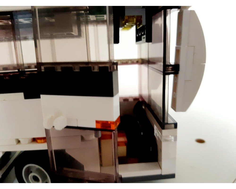 LEGO MOC City Tour Bus by studsandtubes | Rebrickable - Build with LEGO