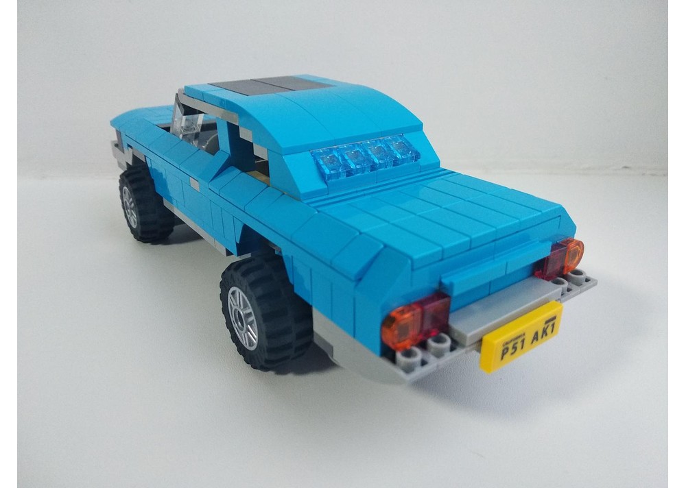 LEGO MOC 10252 Monster Sedan by Kirvet | Rebrickable - Build with LEGO