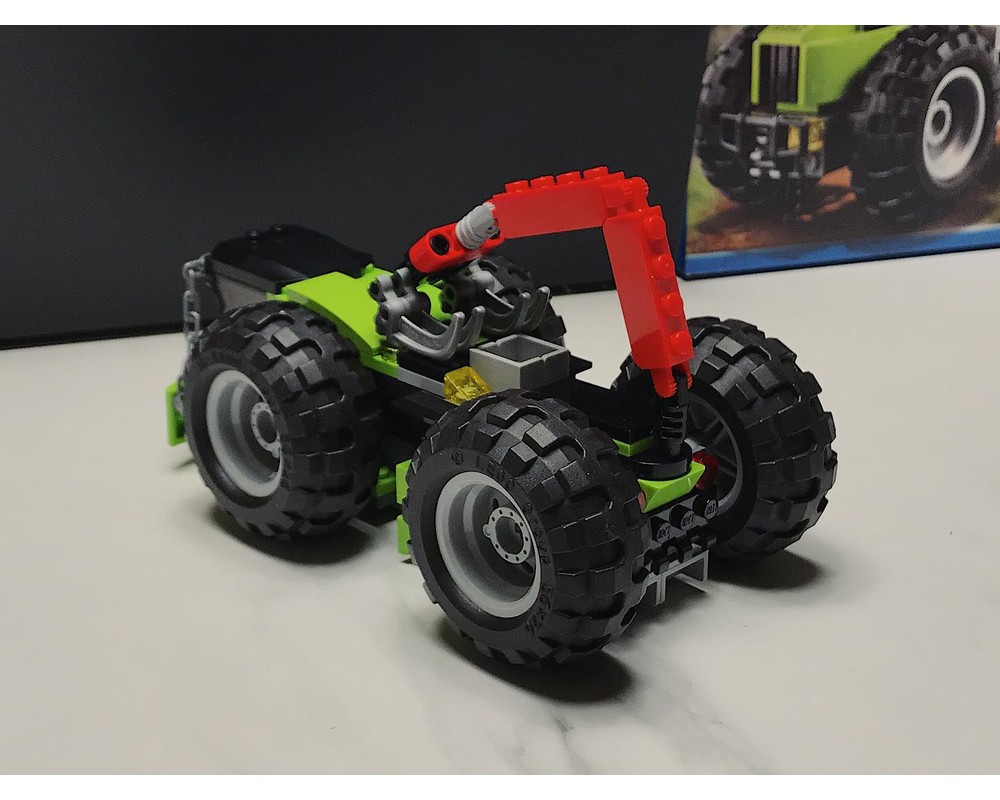 LEGO MOC Stanced Forest Tractor by HodaYoda | Rebrickable - Build with LEGO