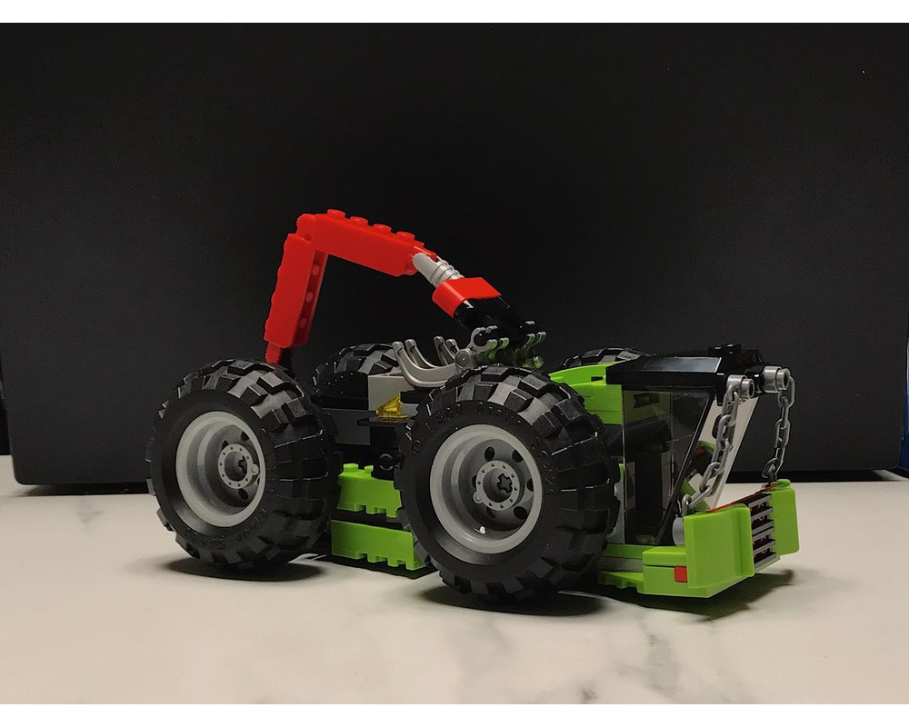 LEGO MOC Stanced Forest Tractor by HodaYoda | Rebrickable - Build with LEGO