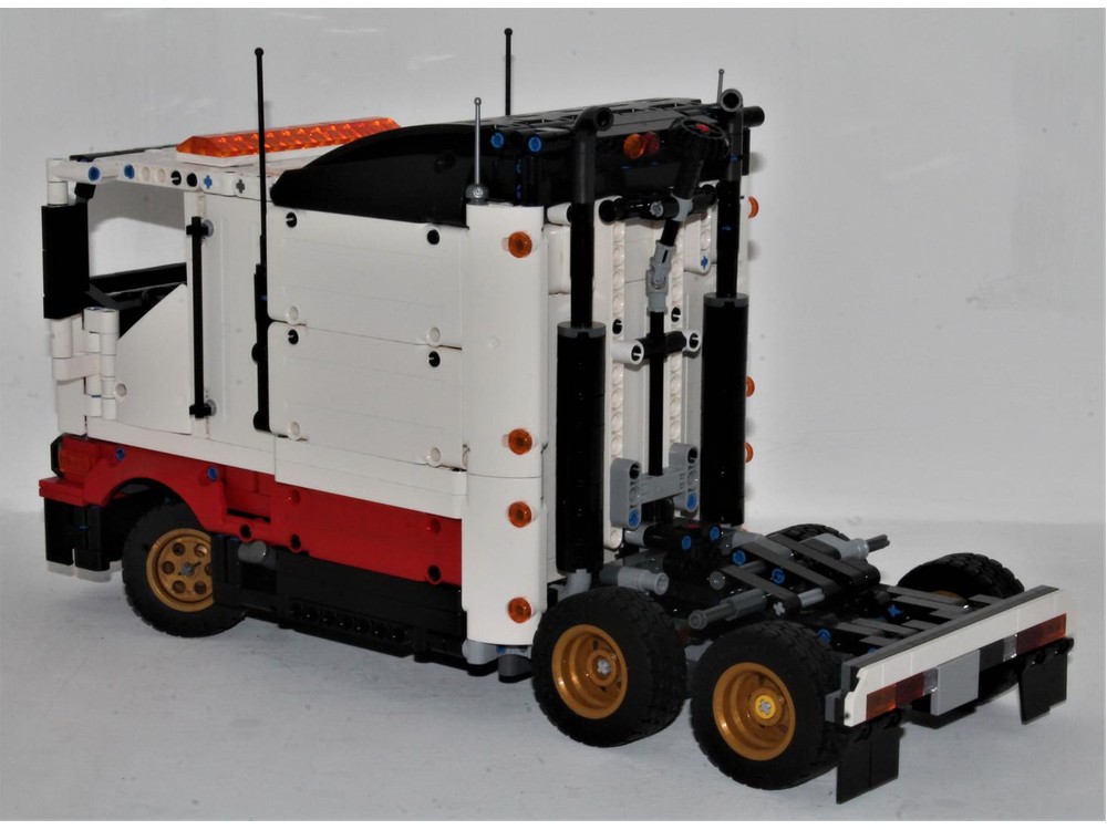 LEGO MOC Cab Over Sleeper by Theoderic | Rebrickable - Build with LEGO