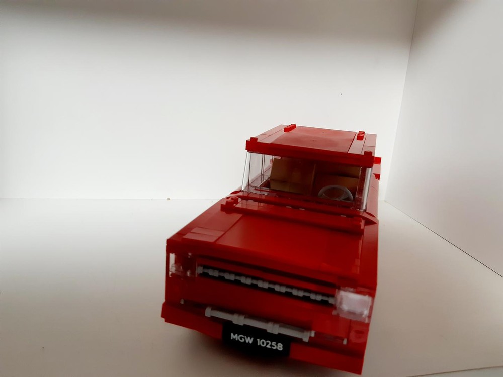 LEGO MOC 10258 Classic Coupe by studsandtubes | Rebrickable - Build ...