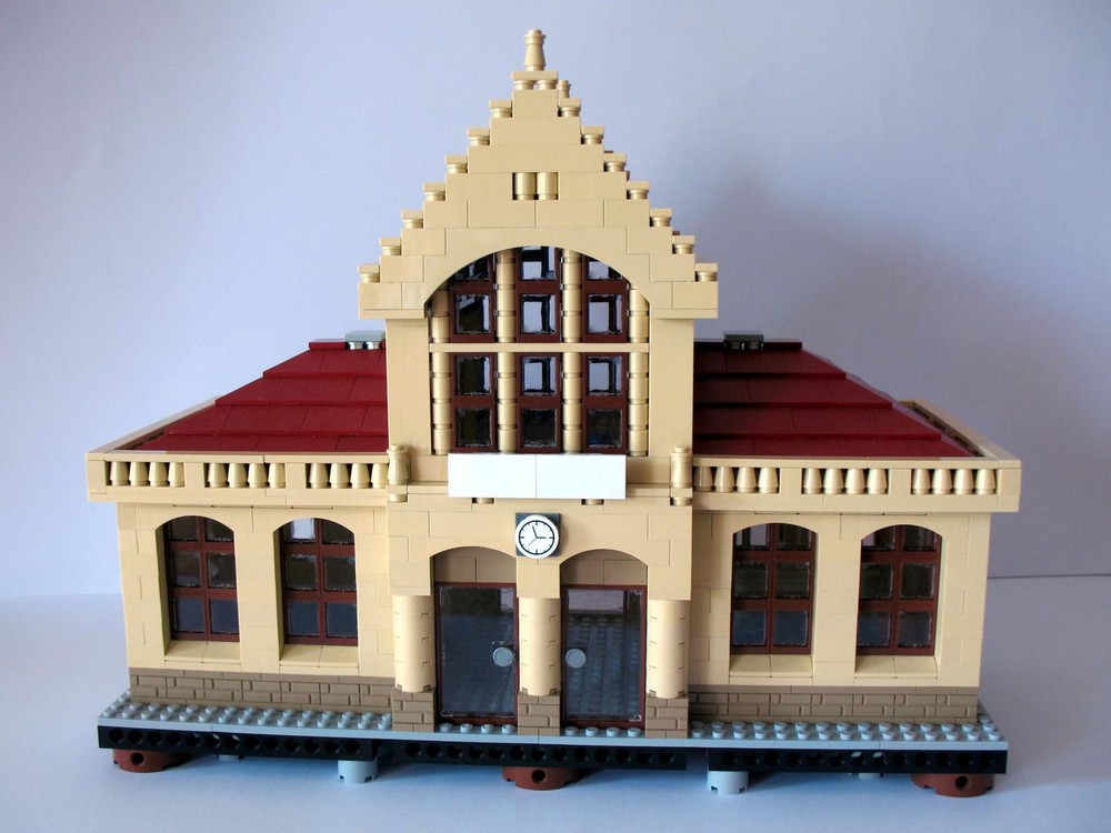 LEGO MOC Bricktown Railway Station by Longeye | Rebrickable - Build ...
