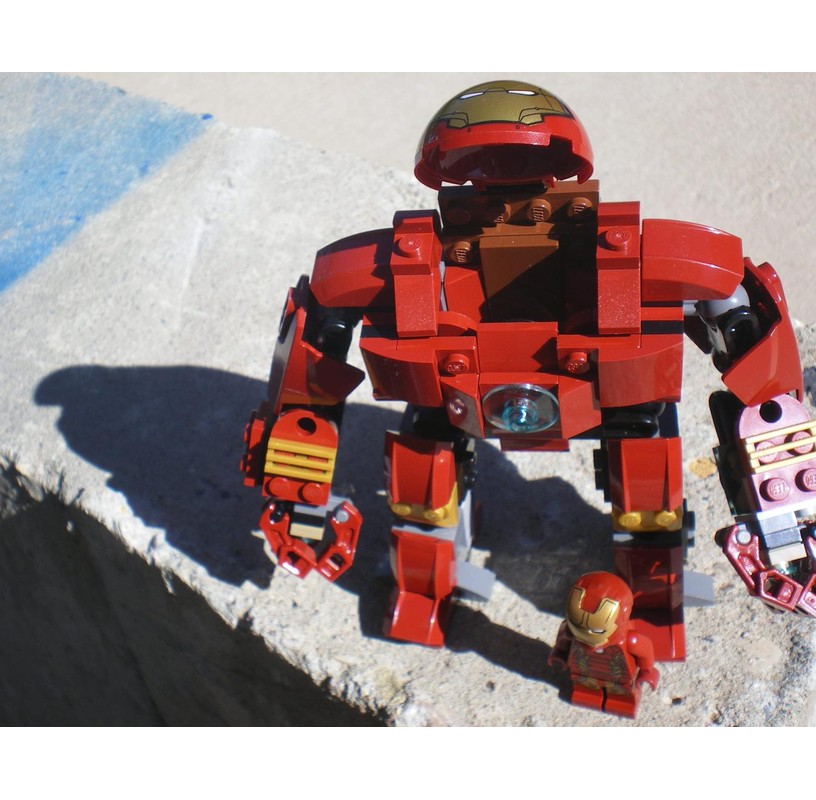 LEGO MOC Hulk Buster Armor - 76031 Hulk Buster Smash unofficial ...