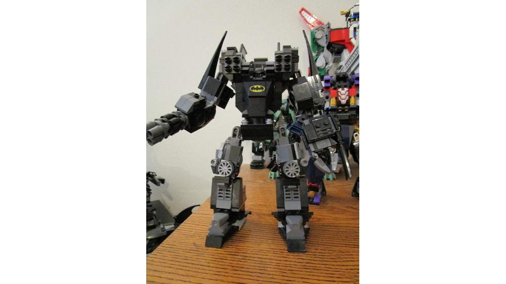 LEGO MOC Bat Mech by beezysmeezy | Rebrickable - Build with LEGO