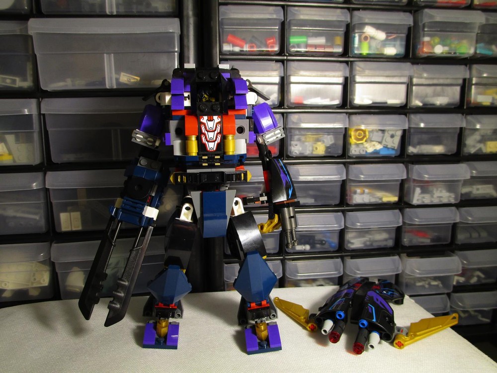LEGO MOC Samurai X Mech Alt Build by beezysmeezy | Rebrickable - Build ...