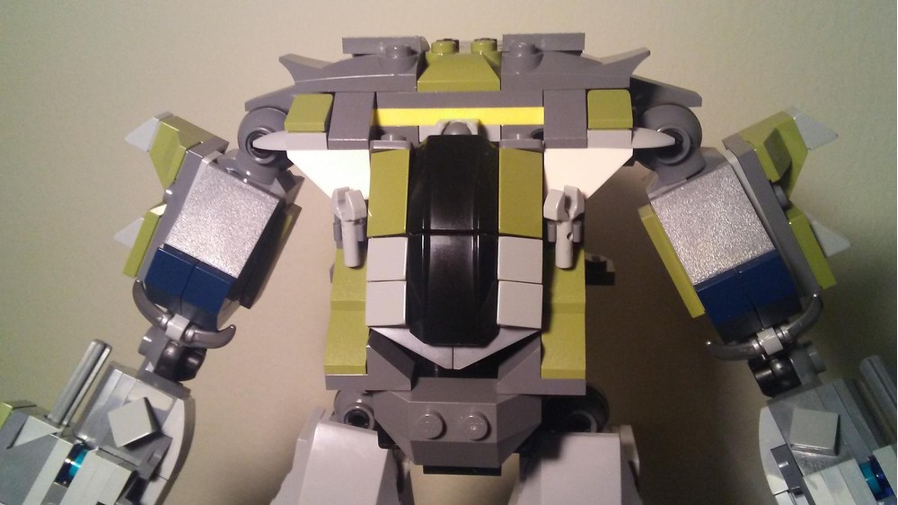 LEGO MOC Oni Titan Mech by beezysmeezy | Rebrickable - Build with LEGO