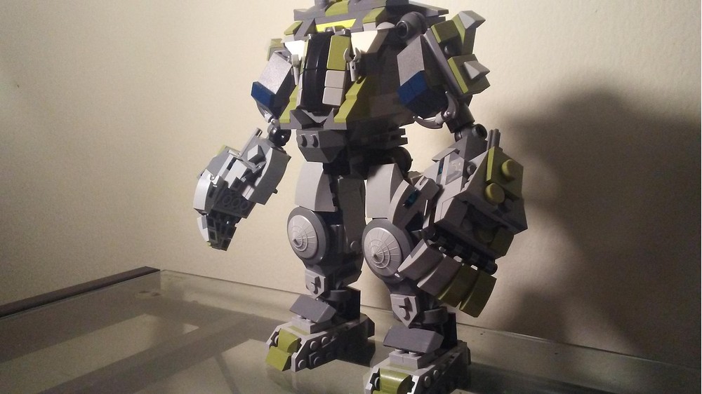 LEGO MOC Oni Titan Mech by beezysmeezy | Rebrickable - Build with LEGO