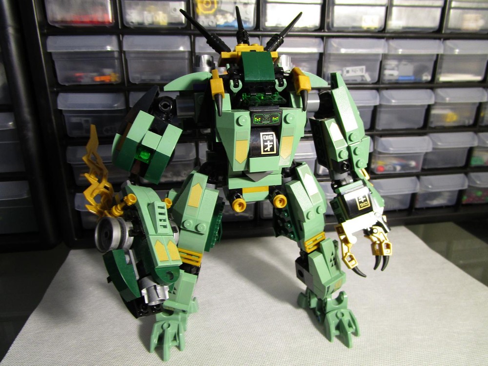 LEGO MOC Green Dragon Mech Alt Build by beezysmeezy | Rebrickable ...