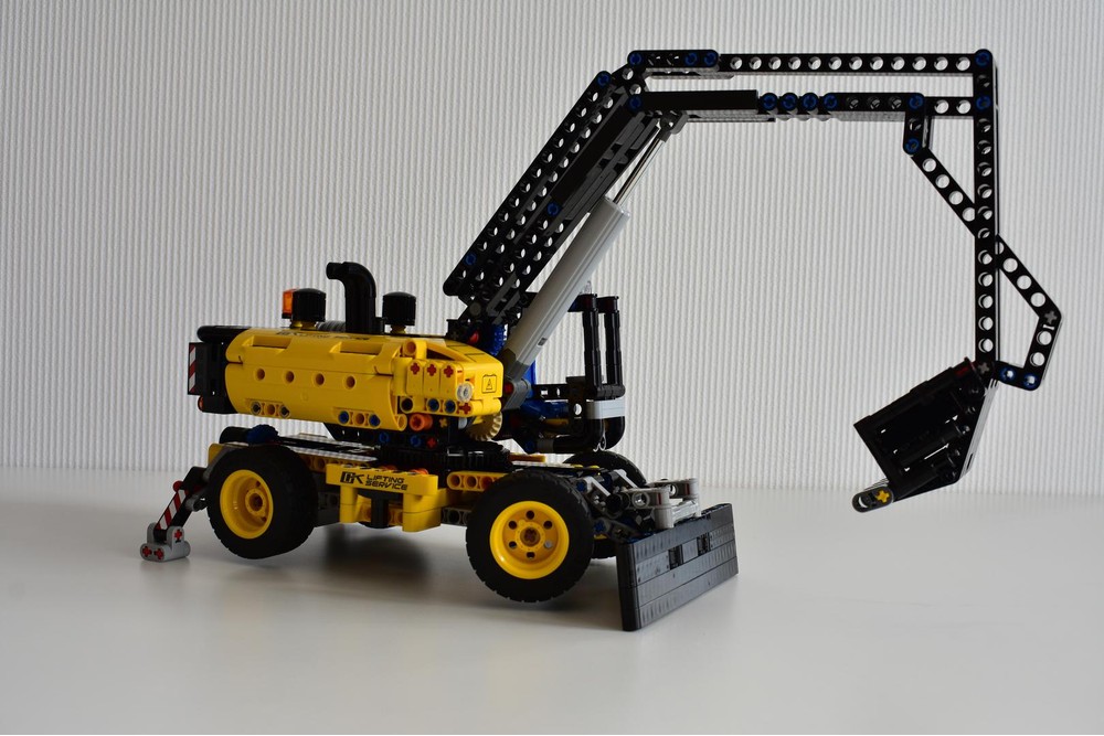 LEGO MOC 42108 alternate - wheeled excavator by tgbdz | Rebrickable ...
